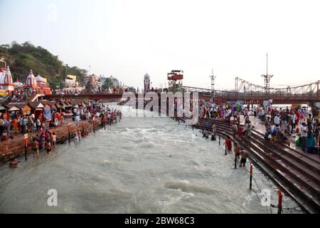 Haridwar holiest places for Hindus, Har Ki Pauri is a famous ghat on ...