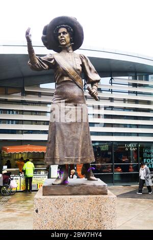 Alice Hawkins statue in Leicester, UK Stock Photo - Alamy