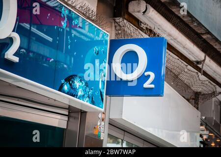 Logo von O2. O2 ist Teil von Telefonica. (Photo by Alexander Pohl/Sipa ...