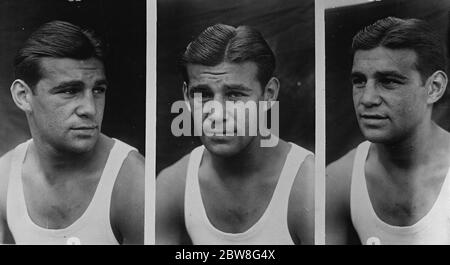 Boxer knocked out in a boxing ring Stock Photo - Alamy