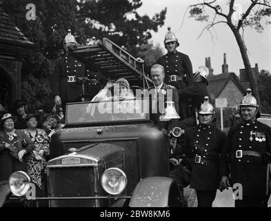 A fireman ' s wedding . B Waterman marries G Mumford . . 2 October 1937 ...
