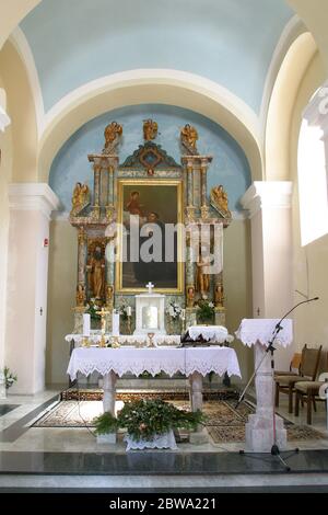 Altar, The St. Anthony's Church in Ollur, Kerala, India Stock Photo - Alamy