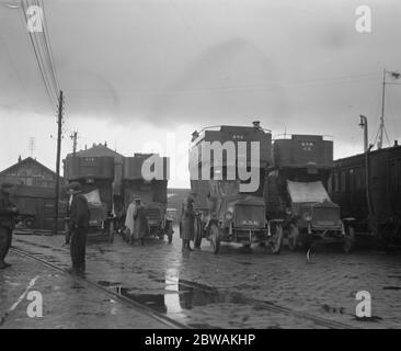 The London Motor Bus at the Front, WW1 Stock Photo - Alamy