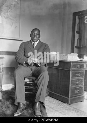 JACK JOHNSON (1878-1946) American boxer who was World Heavyweight ...