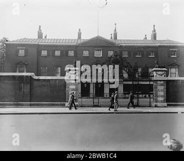 Devonshire House residence of the Dukes of Devonshire in the 18th and ...