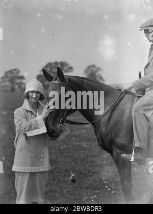 Miss Edna Maude , the seventeen year old dancer on holiday - giving the ...
