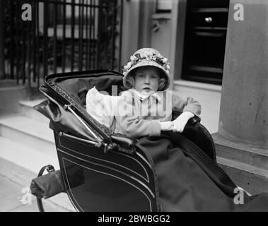 Duke of Portlands grandchildren as motorists Lady Alexandra Margarer ...