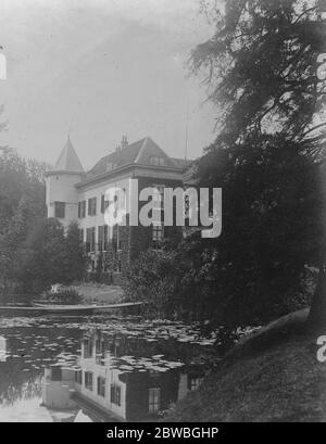 castle in the netherlands Stock Photo - Alamy