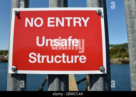 Red and white british no entry road sign Stock Photo - Alamy