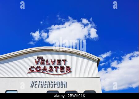 Wetherspoons Velvet Coaster pub on Blackpool Promenade Stock Photo - Alamy