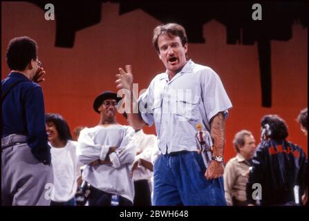 Robin Williams rehearsing for Comic Relief circa 1986 Stock Photo - Alamy