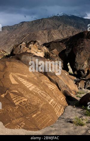 Ancient rock engravings, Indus valley, Chilas, Gilgit-Baltistan ...