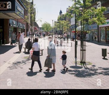 1995, people shopping in Consett town centre, North East England Stock ...