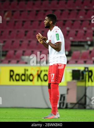 0:1 Goal, celebration, from the left Luka Vuskovic, Damion Downs (HSV ...