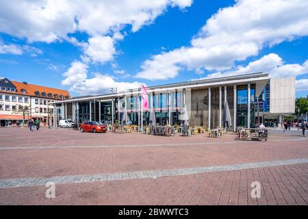 Market in Hanau am Main, Hessen, Germany Stock Photo - Alamy