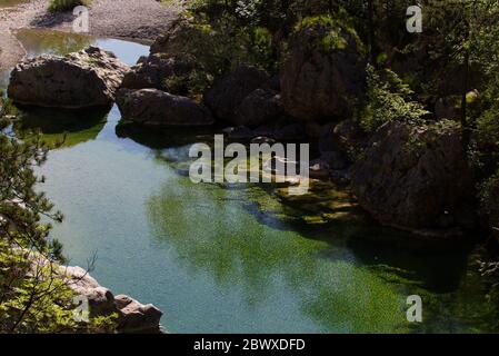 The Emerald Pools, among the most beautiful natural pools in Italy ...