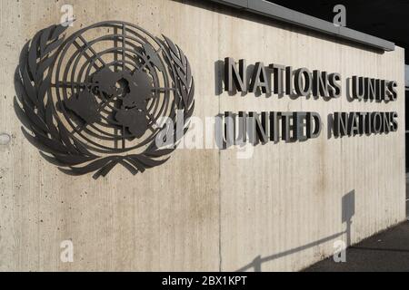United Nations UN logo symbol Stock Photo - Alamy