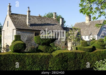 Cotswold cottages, Broad Campden, Gloucestershire, Cotswolds, England ...
