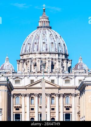 Front view of the Papal Basilica of St. Peter in the Vatican (AKA St ...