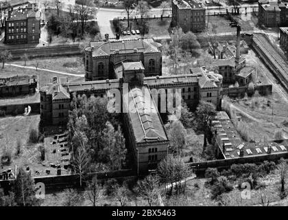 Berlin districts / Spandau / history / 30.4.1986 war criminals' prison ...