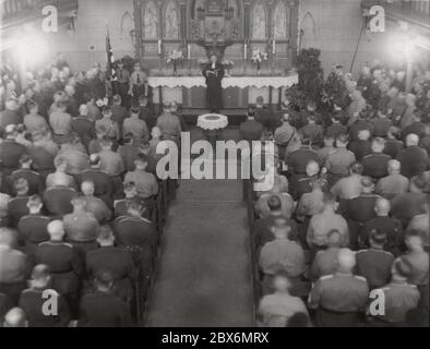 Church service Heinrich Hoffmann Photographs 1933 Adolf Hitler's ...