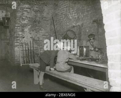 Visit to the Friedrichs Museum. Heinrich Hoffmann Photographs 1933 ...