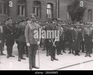 Rust Heinrich Hoffmann Photographs 1933 Adolf Hitler's official ...