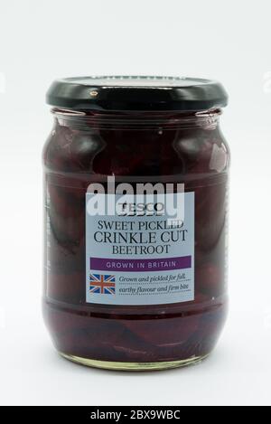 A jar of crinkle cut beetroot in sweet vinegar.r Stock Photo - Alamy