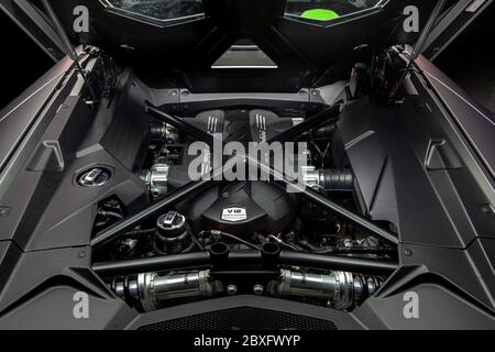 Lamborghini engine bay Stock Photo - Alamy