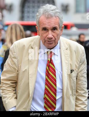 Martin Bell MP, a former BBC war correspondent, with Zlata Filipovic ...