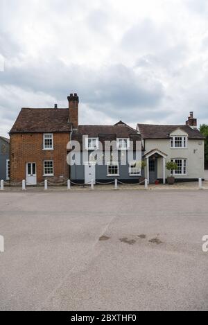 The Cricketers pub & Restaurant, in the village of Hartley Wintney ...