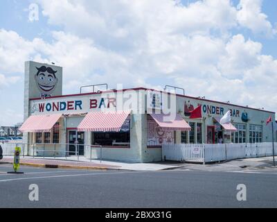 Wonder Bar Asbury Park NJ - View to the iconic classic Wonder Bar at ...