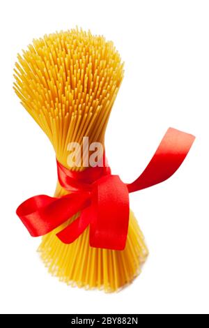 Bunch of spaghetti with ribbon isolated on white Stock Photo - Alamy