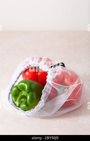 bell peppers in reusable mesh nylon bag, plastic free zero waste ...