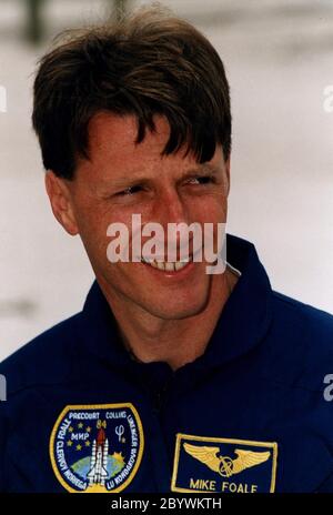 (1997) --- Astronaut C. Michael Foale, mission specialist/cosmonaut ...