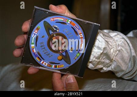An Air Force TITAN IV Centaur carrying a MILSTAR communications ...