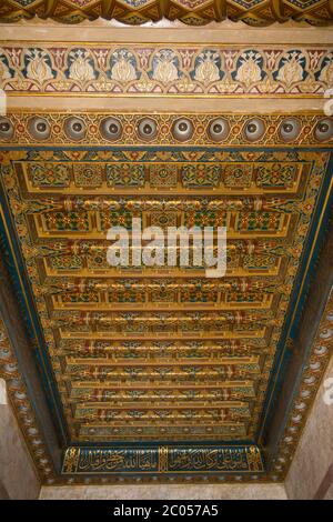 The neo-Mamluk Bank Misr building build by the architect Antonio ...
