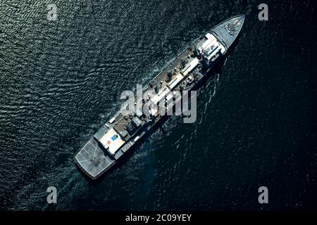 USNS Supply (T-AOE-6), a Supply-class fast combat support ship operated ...