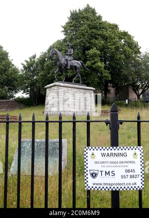 A statue of Lord Kitchener in Chatham, Kent Stock Photo - Alamy