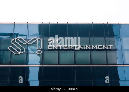 SM Entertainment, June 12, 2020 : The headquarters of SM Entertainment ...