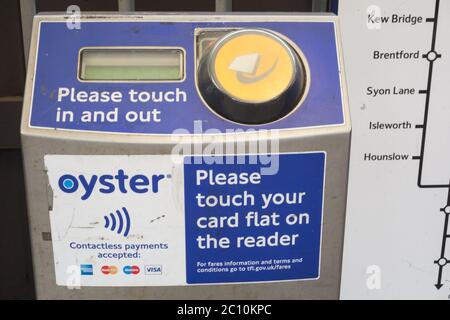 Oyster Card and Contactless Card reader at a train station, UK Stock ...