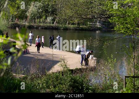 Summer at HIghams Park Lake, London, UK Stock Photo - Alamy