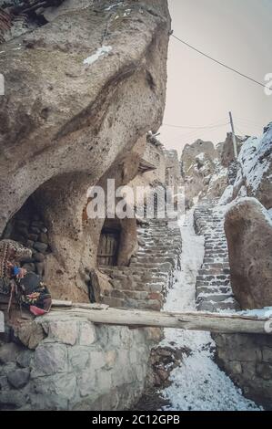 Kandovan village homes Stock Photo - Alamy