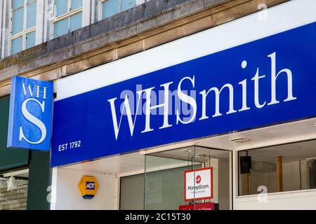 WHSmith shop sign Stock Photo - Alamy
