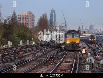 Colas Rail Freight Class, 66 Loco. 66850 Winwick junction Cheshire ...