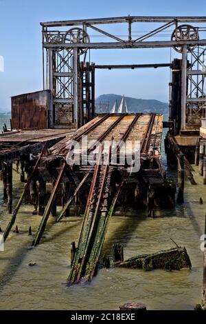 Railroad Ramps at Port Richmond in California Stock Photo - Alamy
