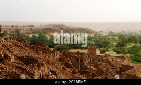 mauritania, ancient ruins in the desert Stock Photo - Alamy