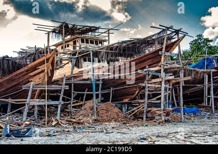 Shipyard in Tana Beru, Sulawesi, one of the four Great Sunda Islands ...
