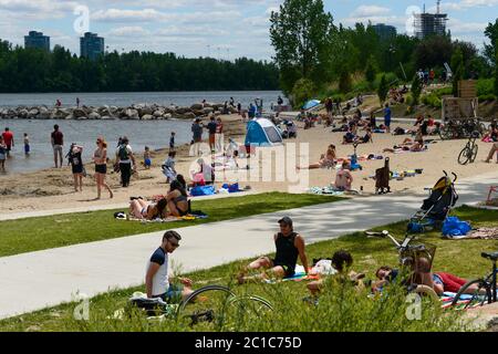 Verdun, CA - 20 June 2020 : People enjoying a warm spring day at Verdun ...