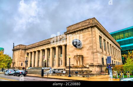 Public library in downtown Indianapolis, Indiana, with public book ...